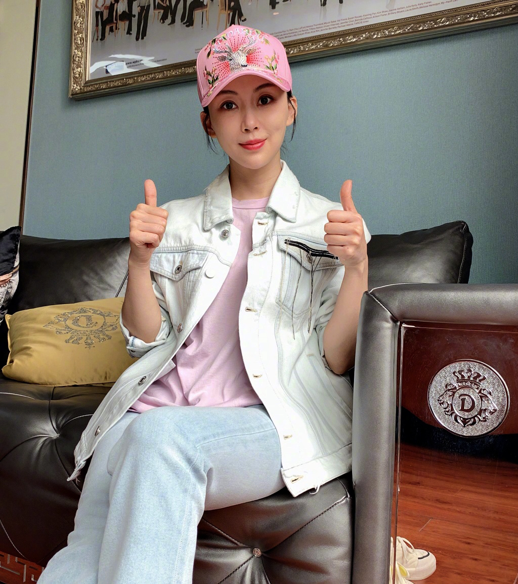 Pan Xiaoting: Pan Xiaoting, the goddess of sports, won the first ...