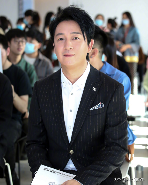 A beautiful woman can't ask for it. After eight years of divorce, Pan Yueming can't even see his ...