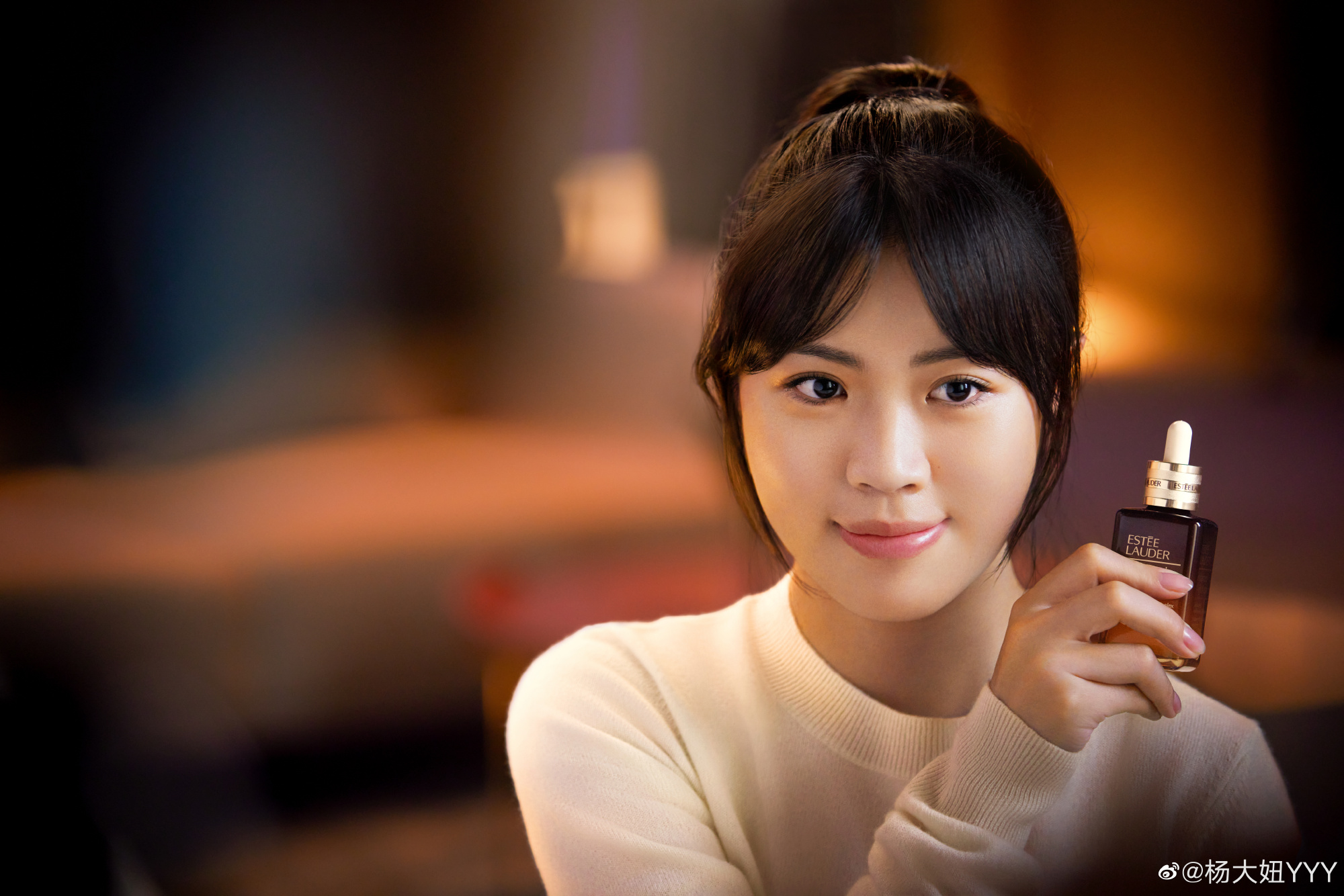 Yang Qian, who looks ordinary, has signed a contract with a big brand ...