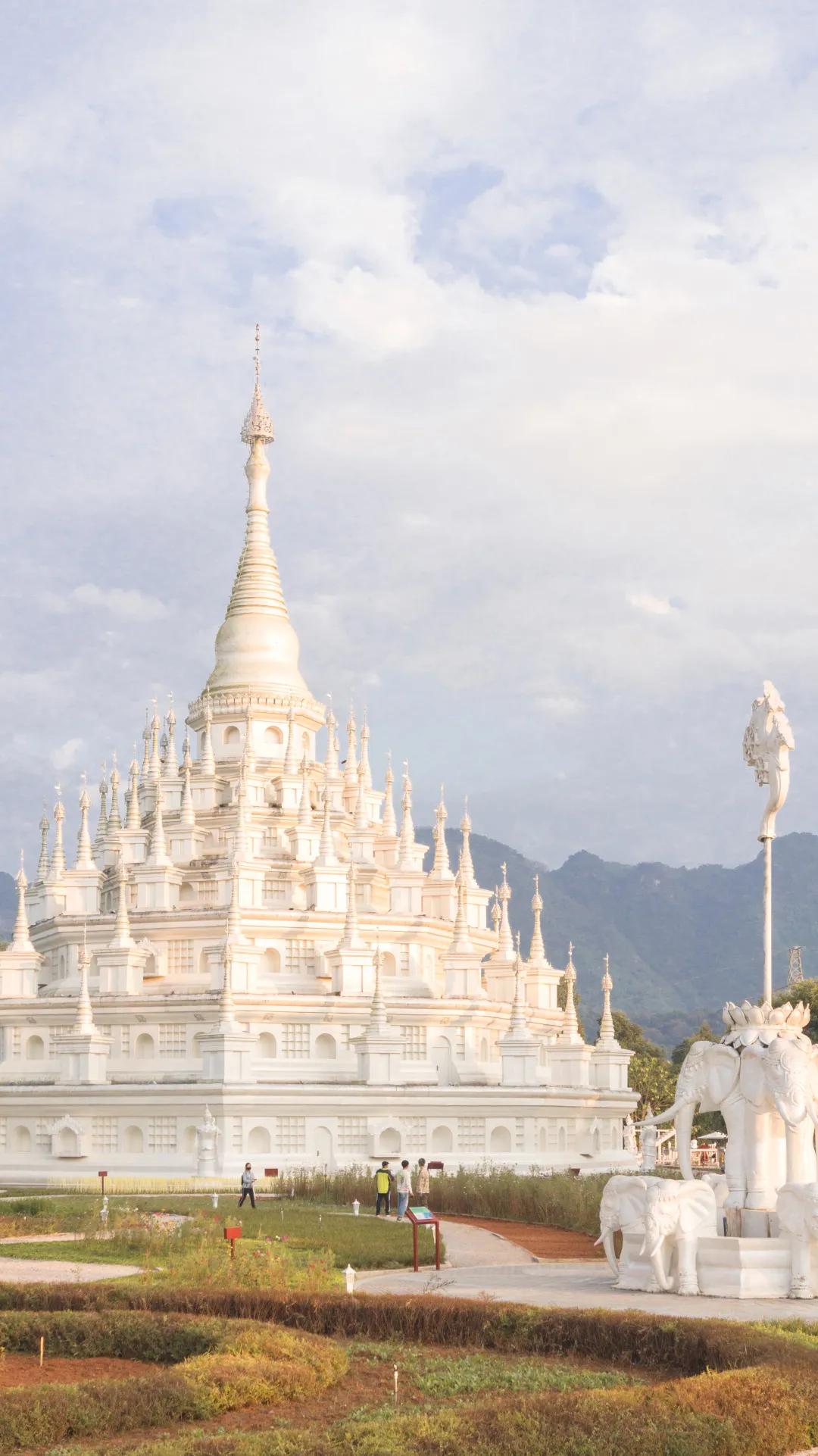 The low-key Yunnan town of Mangshi - iNEWS