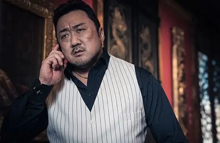 "Evil Man Biography": In a contest between extreme evil, who is the ...