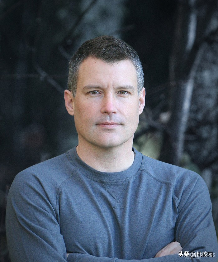 Looking at the mystery of "PvEvP" from "The Scavengers": An Interview ...