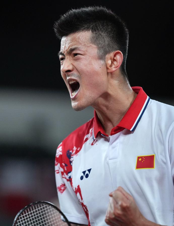 Isn't Lin Dan accustomed to someone like Chen Long who is sprayed like ...