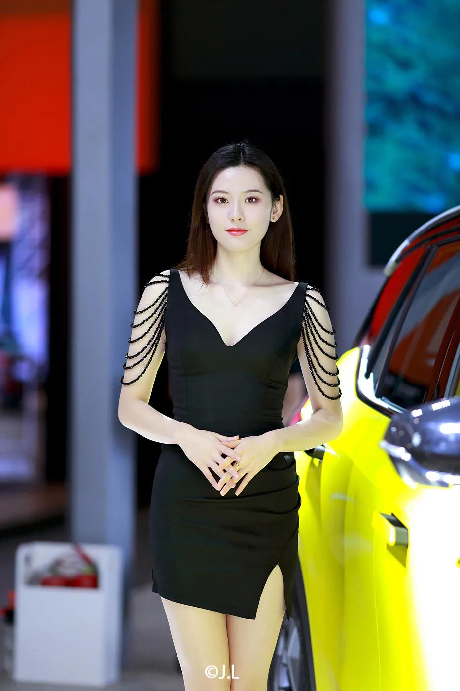 Auto Show Beauty Car Model Photography Series 2 - iNEWS
