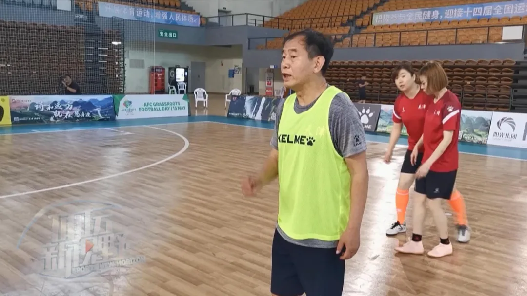 See Zhang Na again!The "phoenix" of the altar, the greenery is famous ...