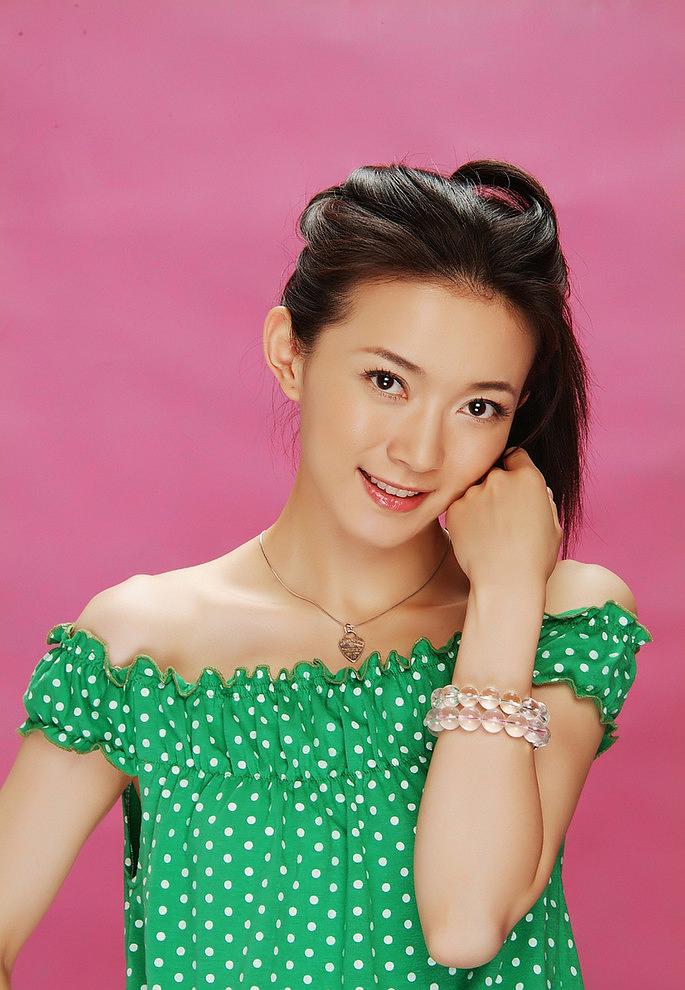 Liu Min, film and television actress, host - iNEWS