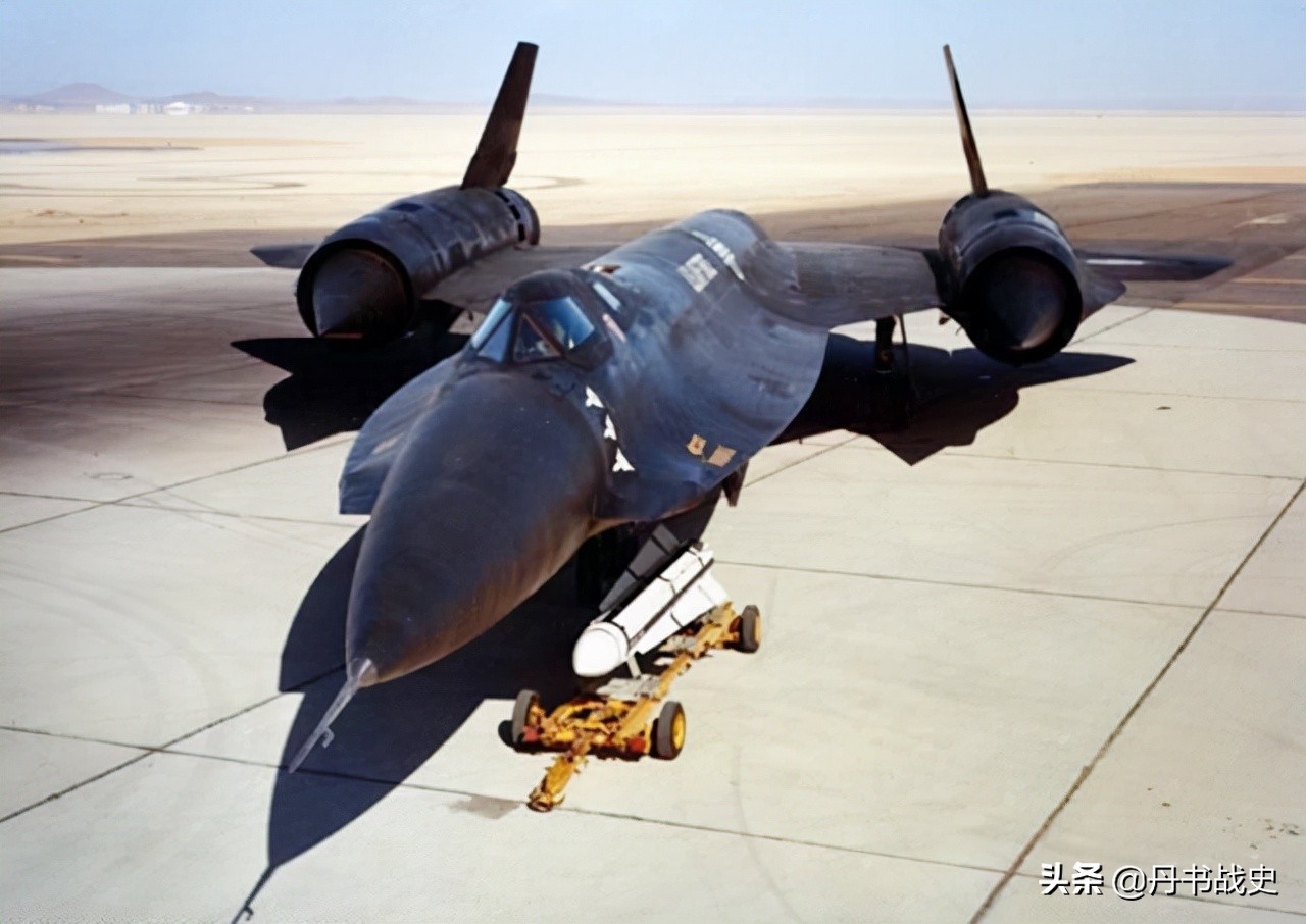 American YF-12 interceptor, intercepting incoming bombers at 3 times ...