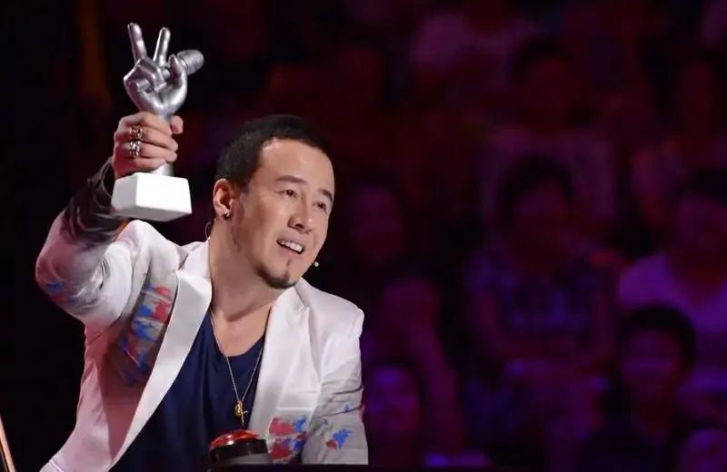 Yang Kun became a street singer from a mentor, just because he ...