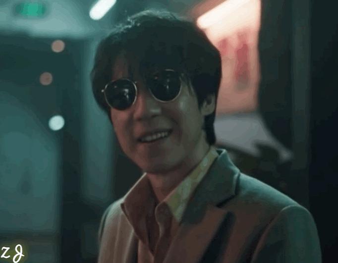 Sun Xing's smile in "Sweeping the Dark Storm"?How many "traffic stars ...