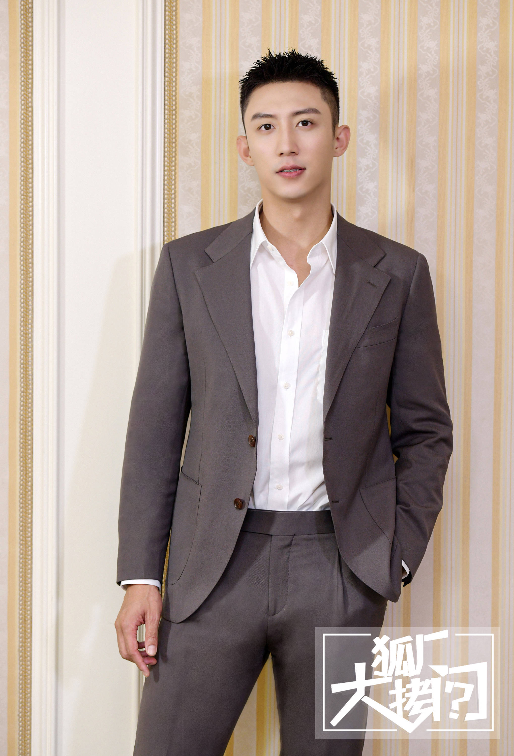 Interview with Huang Jingyu: I feel pretentious in making sweet scenes ...