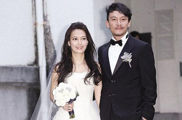 The melon between Feng Delun and Karen Mok, Xu Ruoxuan, Zhang Yuqi, and ...