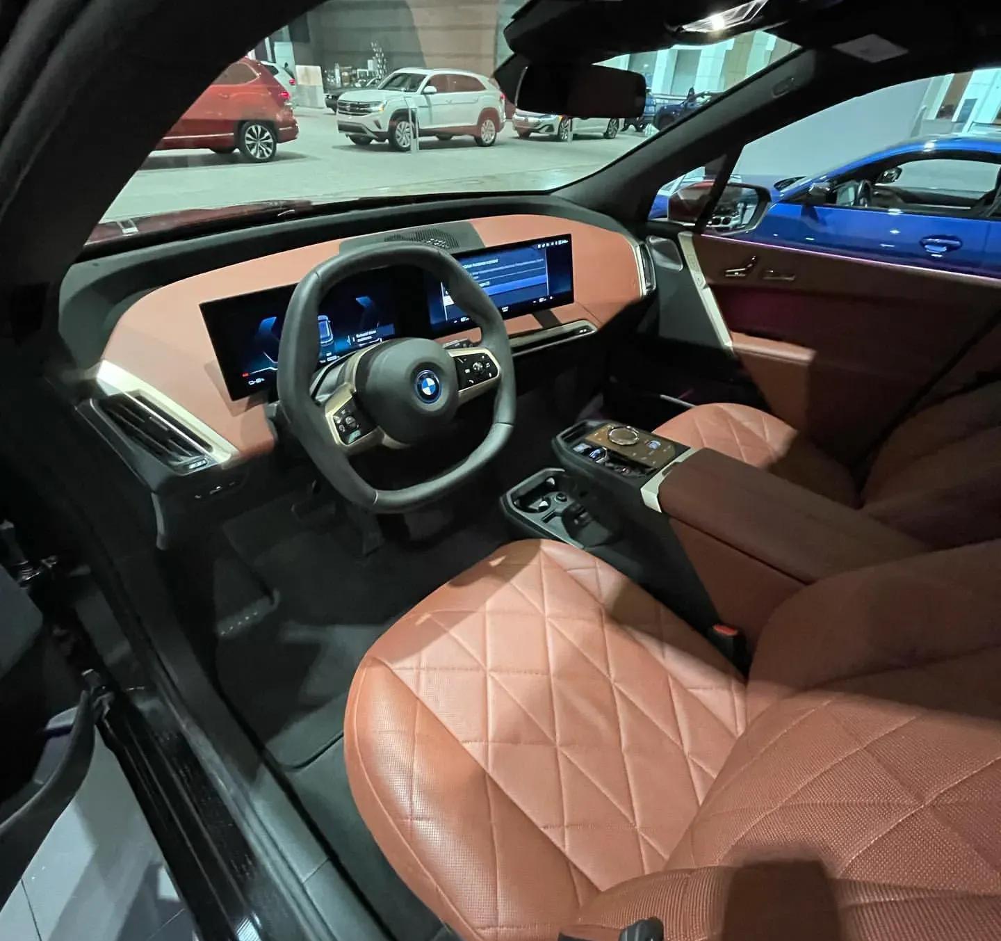 The 2022 BMW IX50 officially arrives in Hong Kong, accelerating from ...