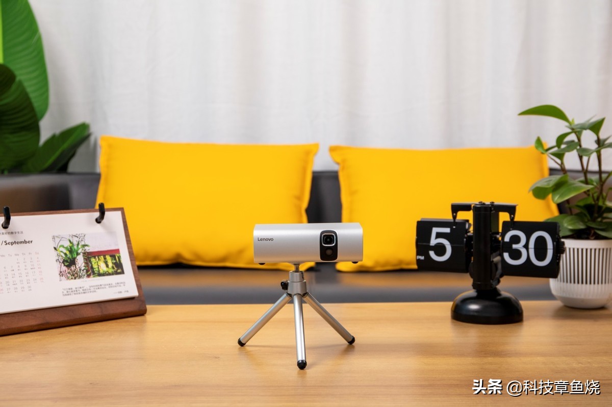 Can you watch the drama clearly during the day?Interpretation of ...