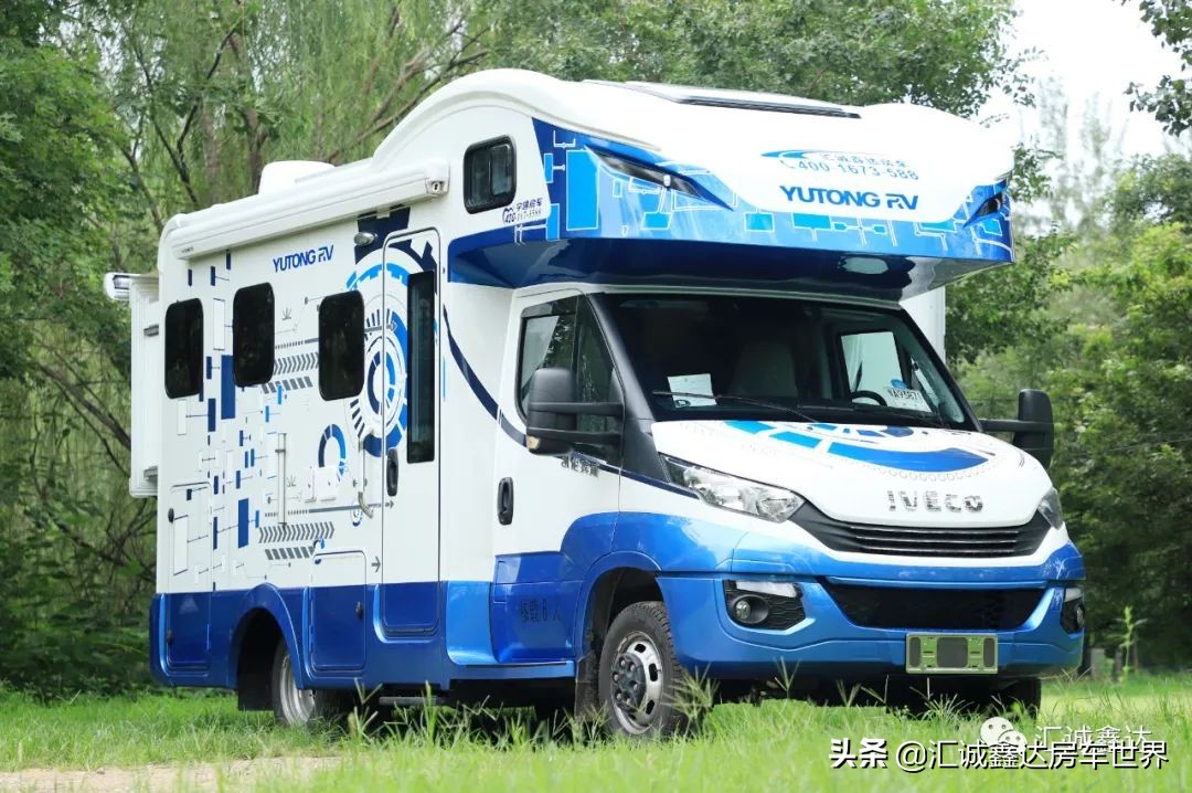 Yutong imported smart caravan!Large space for 6 people, also equipped ...