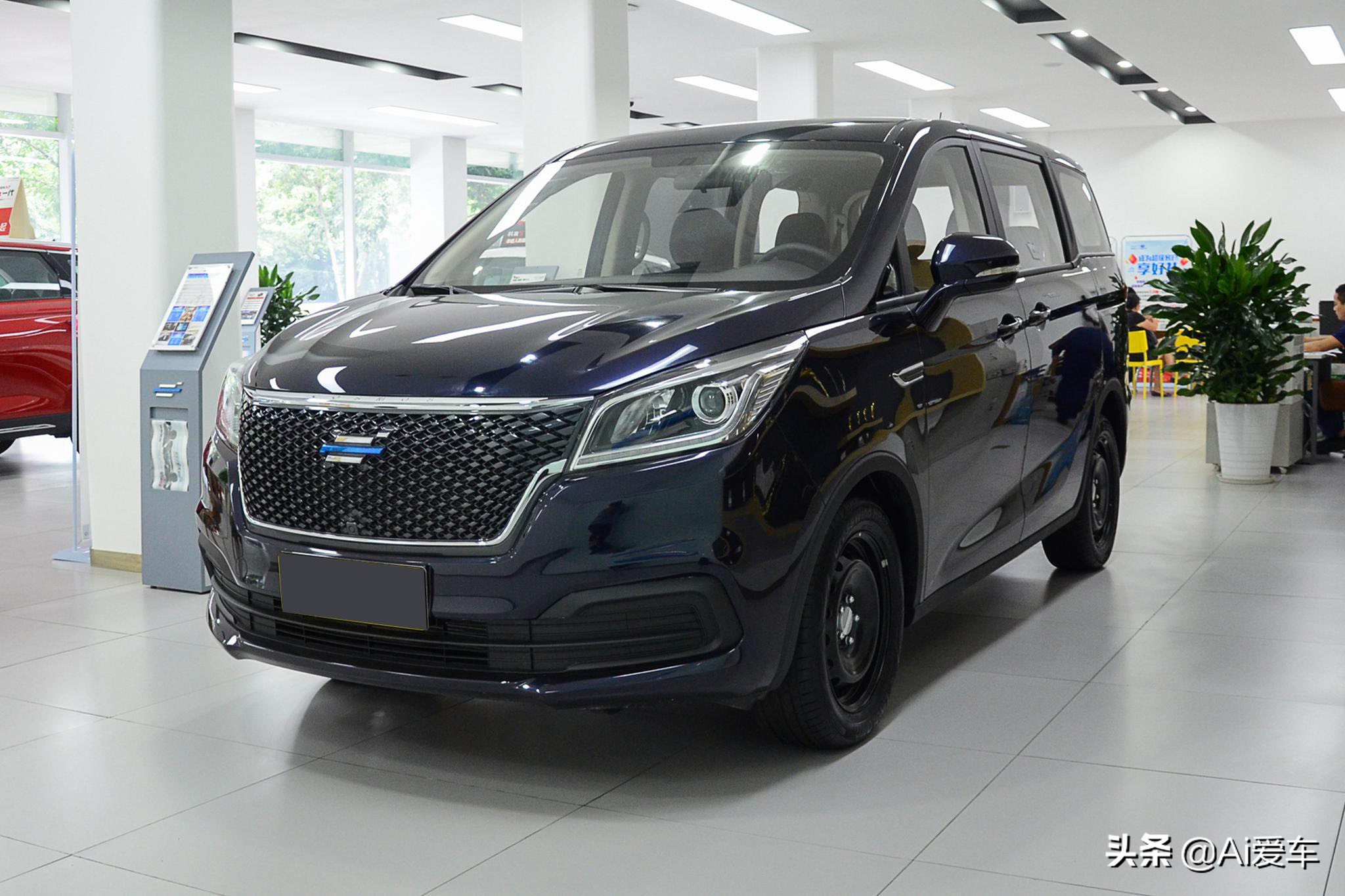 Low-priced and large 7-seater home MPV, with plenty of power and low ...