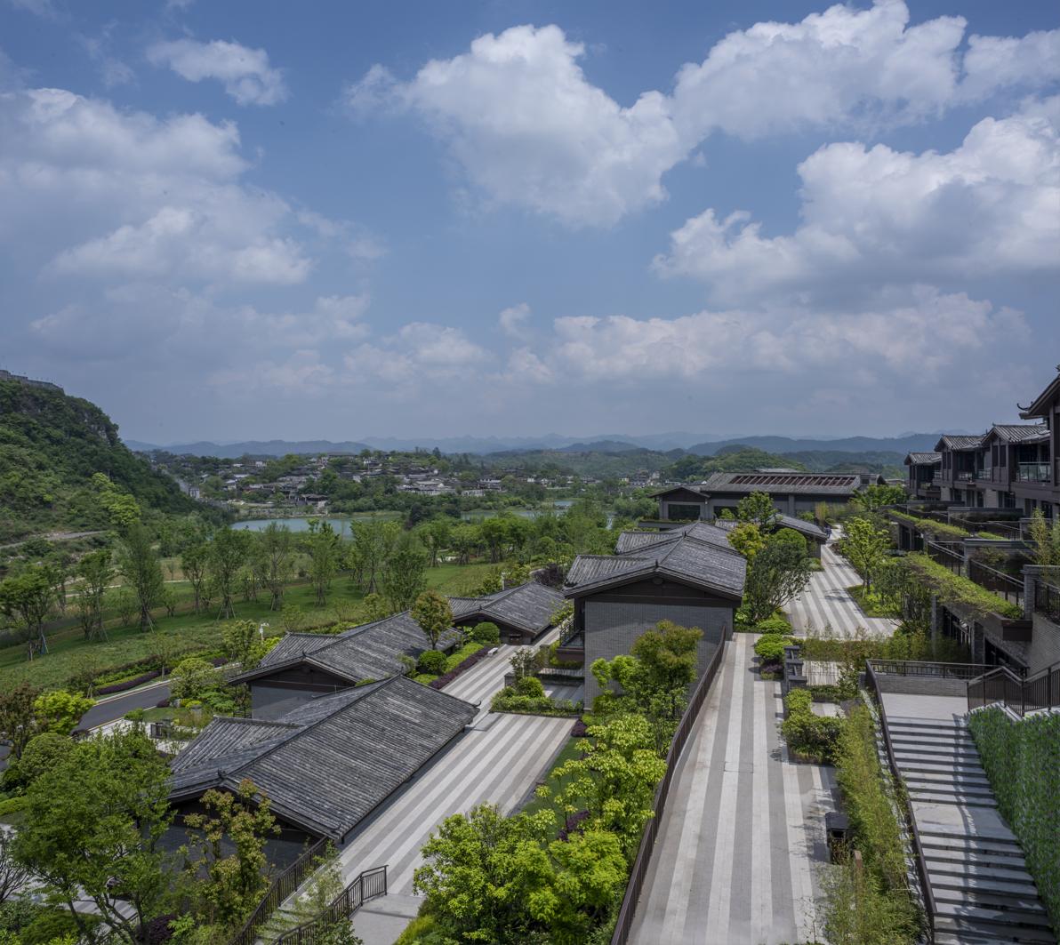 "Tour Guide" Fengyue·Fengyi, courtesy of state guests - iNEWS