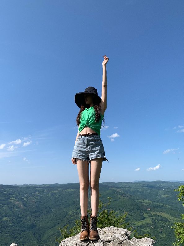 "Cool summer" If you can, what leg type would a girl choose? - iNEWS