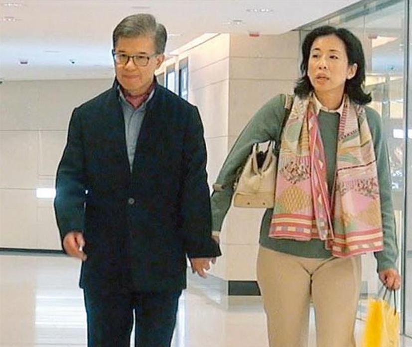 Guo Jingjing's mother-in-law appeared at the Hong Kong sister party ...