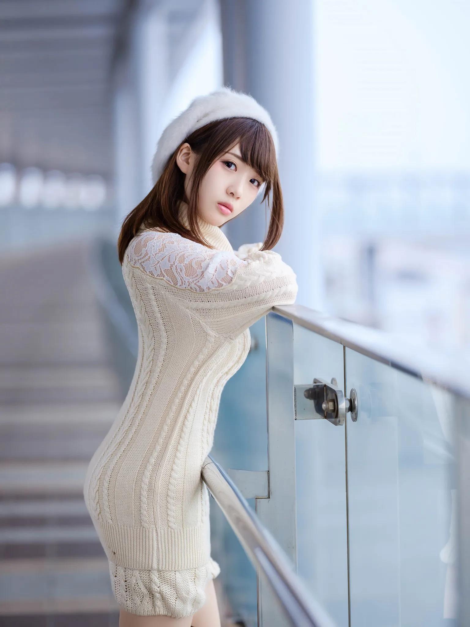 Amase Otowa has a new picture posted in Kyoto, and fans ask if this is ...