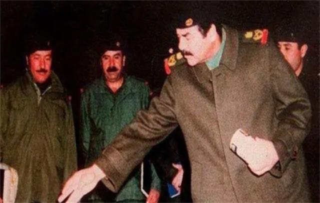 Saddam came to power for the first meeting and shot 66 high-ranking ...