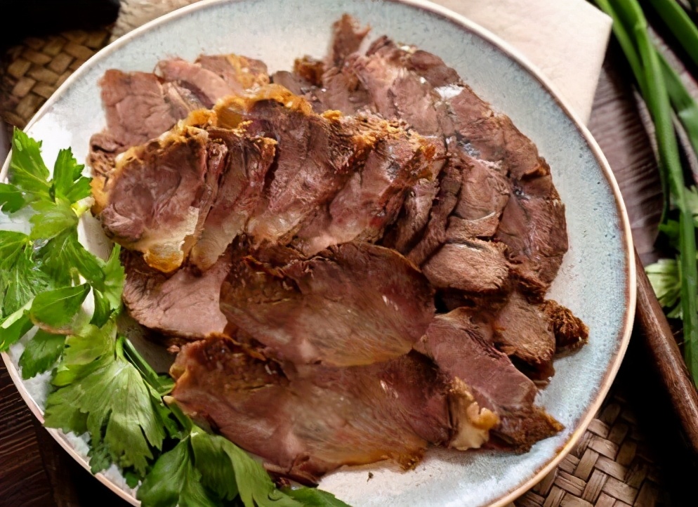 When making braised beef, keep in mind the trick of "1 marinating and 2 ...