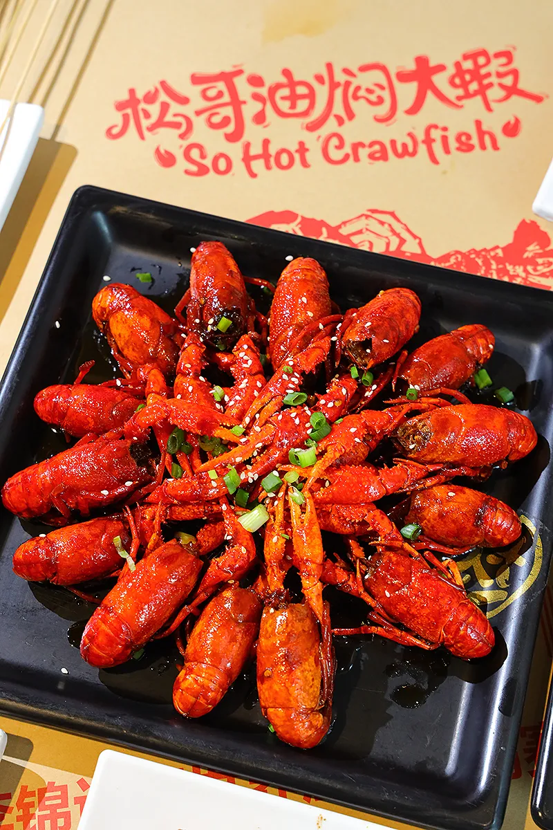 Braised prawns in oil, all Q bombs are fresh and sweet, and the sauce ...