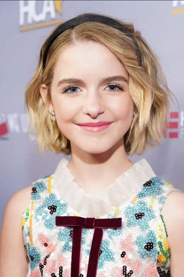 A genius girl: McKenna Grace - iNEWS