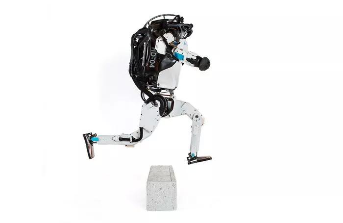 The ten most expensive robots in the world - iNEWS
