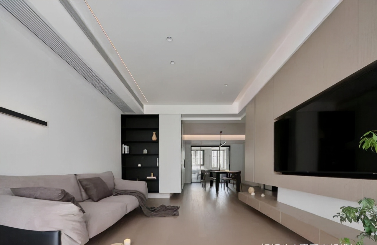 129 square meters of modern style, cleverly set up hanging cabinets ...