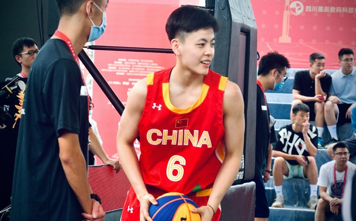 Yang Liwei's younger sister, Yang Shuyu, is on fire. She deserves to be ...