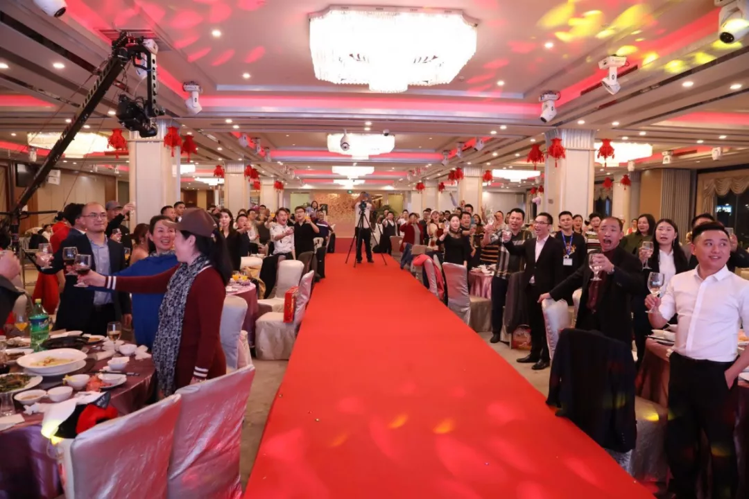 The famous singer Lei Jiaqi has become the image spokesperson of Yiyue ...