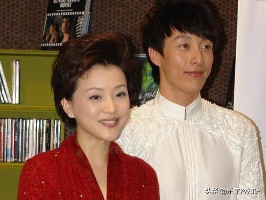 Yang Lan's children's looks vary greatly. The son inherits the beauty ...
