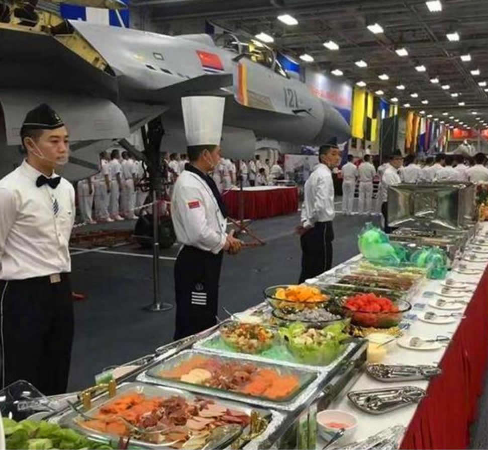 Big country aircraft carrier food PK: The U.S. Army's big fish and meat ...