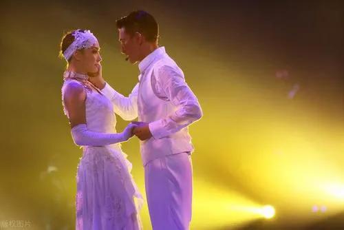 Let "Andy Lau" so affectionate Lai Wenhui!Called Hua Tsai's "White ...