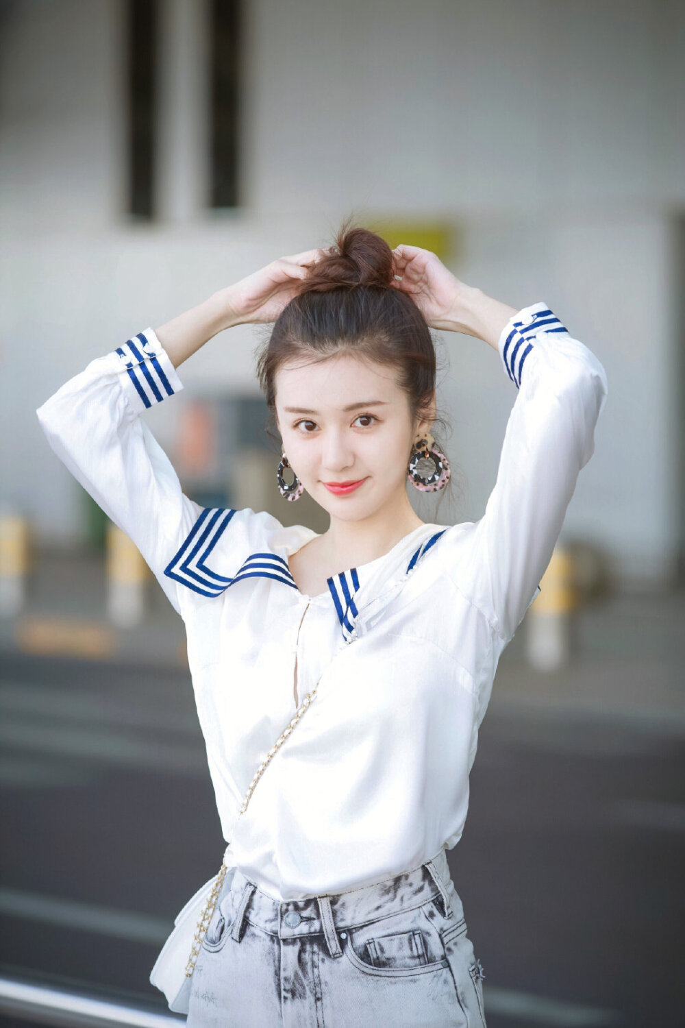 Zheng Hehuizi: Reiki ghost horse, smiles so sweet, cute and pure - iNEWS