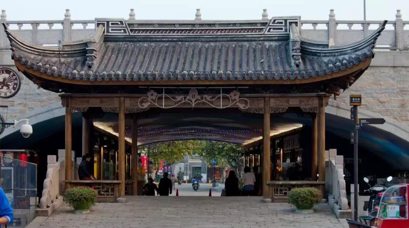 Qingming Bridge, Nanchang Street, Wuxi / Aoya Design - iNEWS