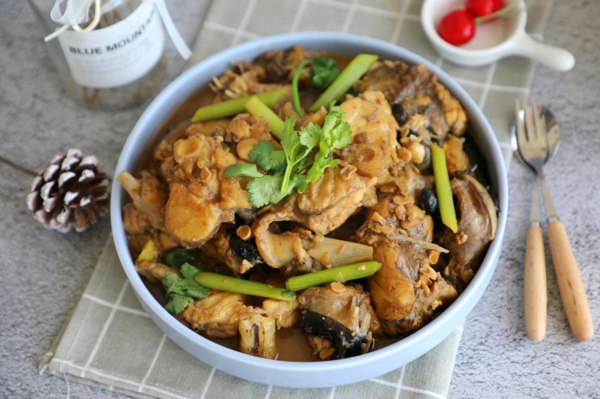 The soy-boiled monkfish that can't even be left in the soup, the meat ...