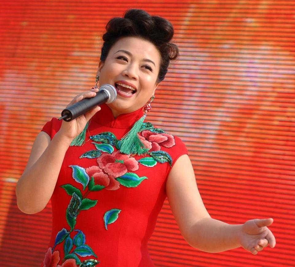 Zhang Ye and Zhou Shen sang "China in the Lights", the feeling of ...