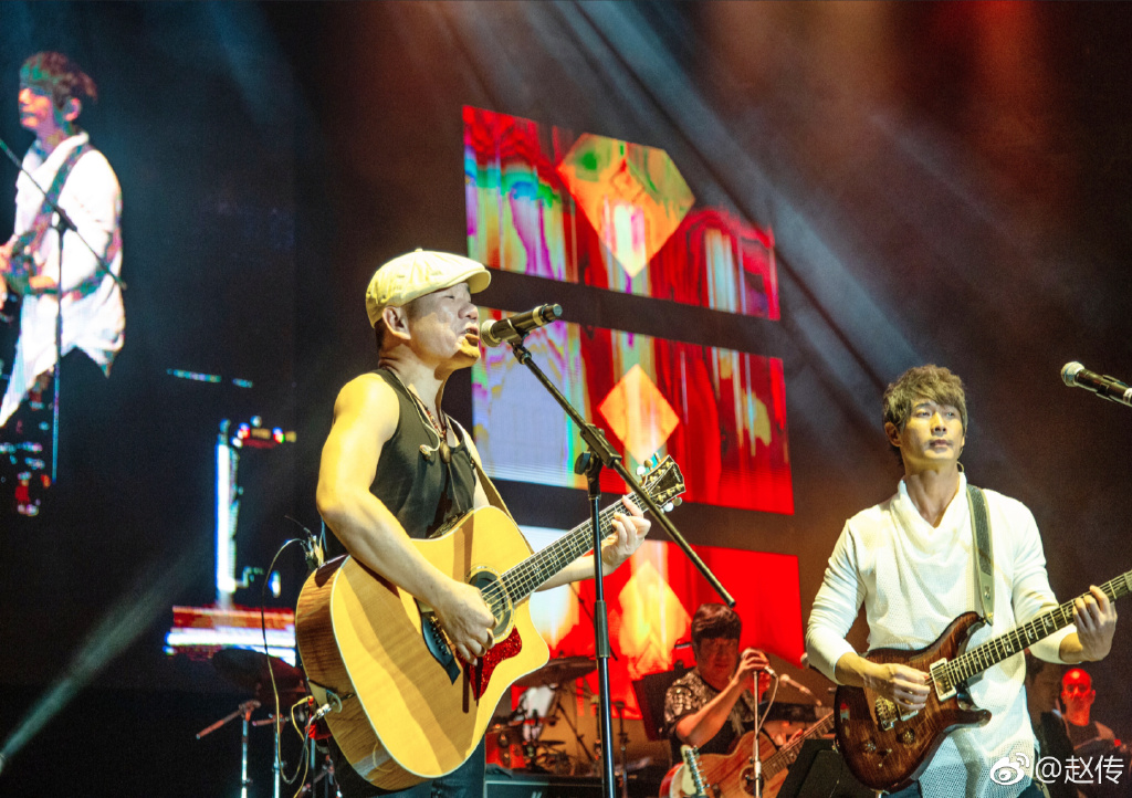 Singer Zhao Chuan: Two daughters and one son were born in a flash ...