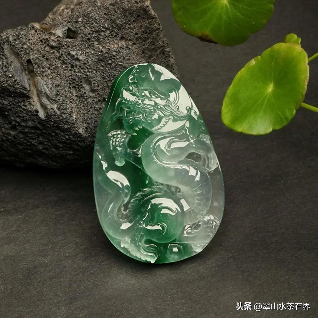 Do you know the difference between these one-character jadeites? - iNEWS