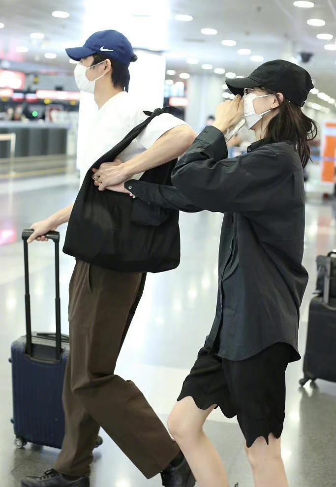 Ju Xiaowen and Jin Dachuan open their love affair, the model couple has seductive body, and ...