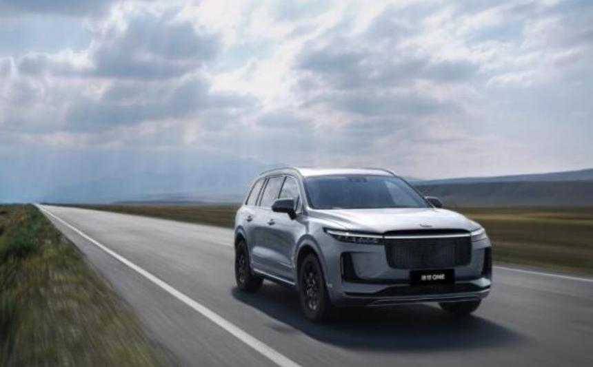 Li Xiang's ideal one: No one can fight - iNEWS