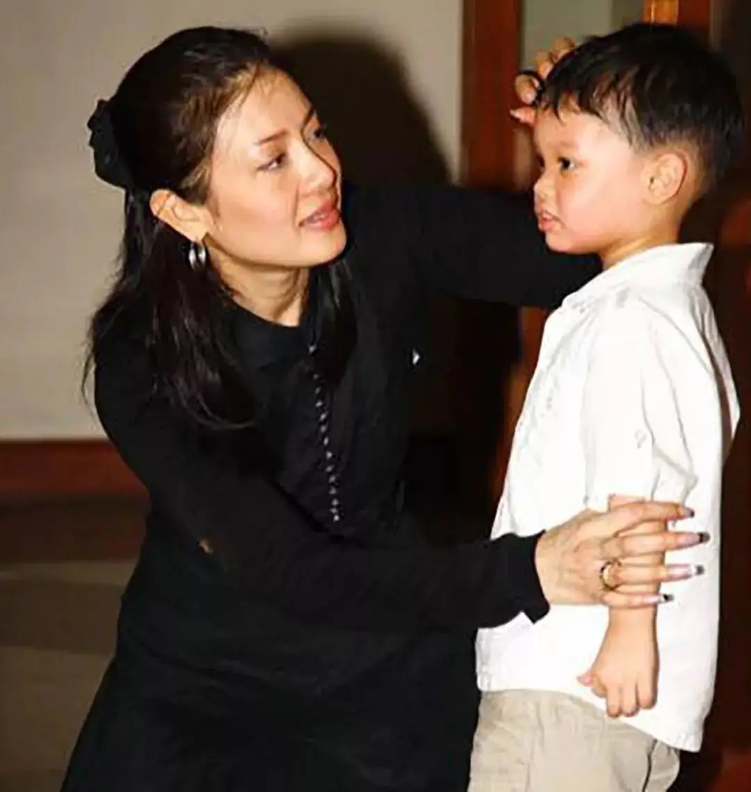 Thailand's first noble concubine Sinina: the history of the best - iNEWS