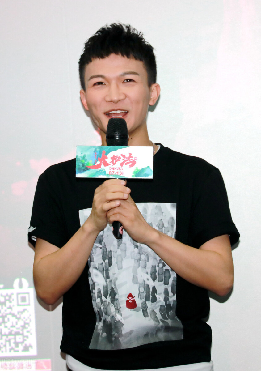 Zhou Shen: From obscurity to a national singer, he composed an ...