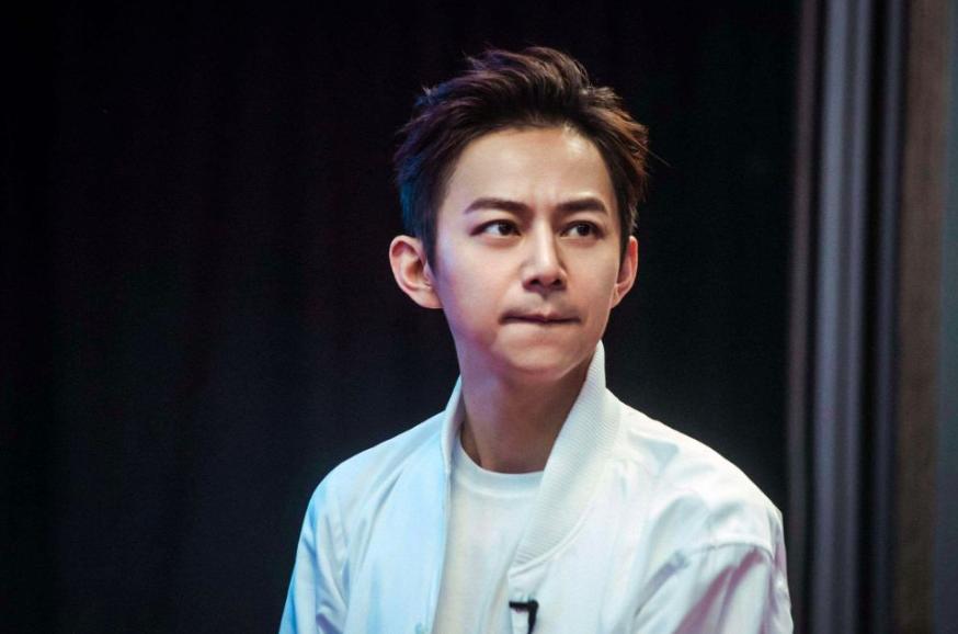 The identity of He Jiong was exposed!Not only the host, it's no wonder ...