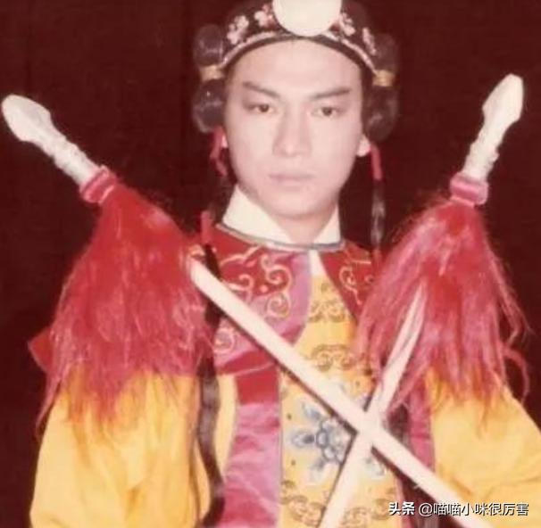 6 actors who played Murong Fu, some became famous, some died young - iNEWS