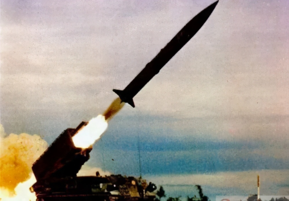 The untimely "French Spear"-the development of the "Hades" tactical ...