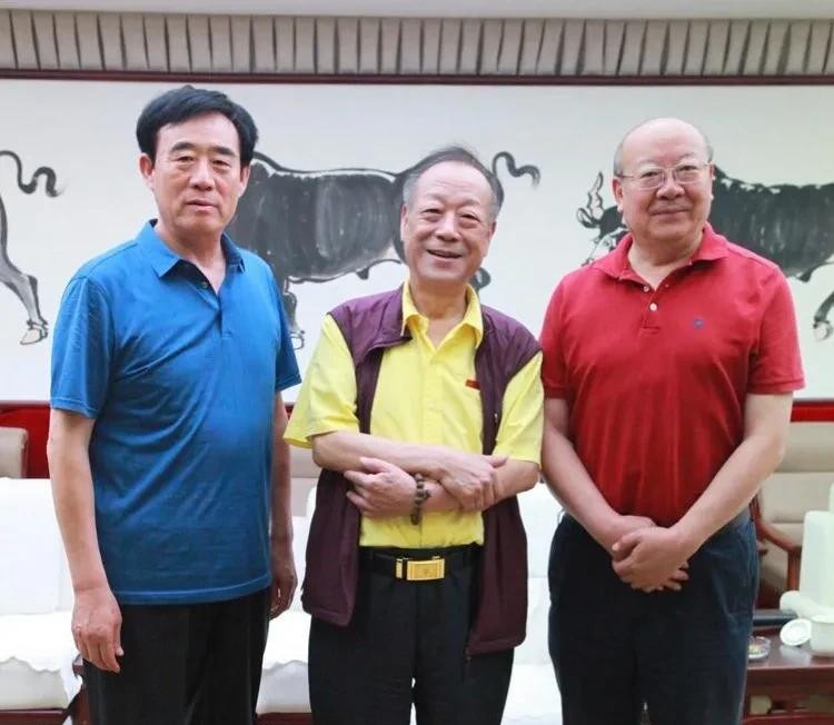 "Three Cows Write Life as a Fan"-Zhang Huaiwen's reflections on ...