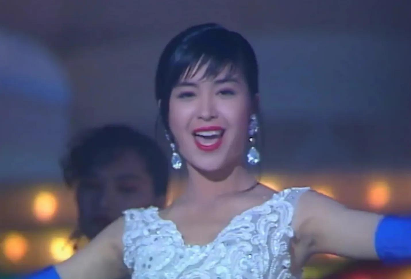 Fangrong, the champion of Miss Asia in the 80s and 90s, see who can hit ...