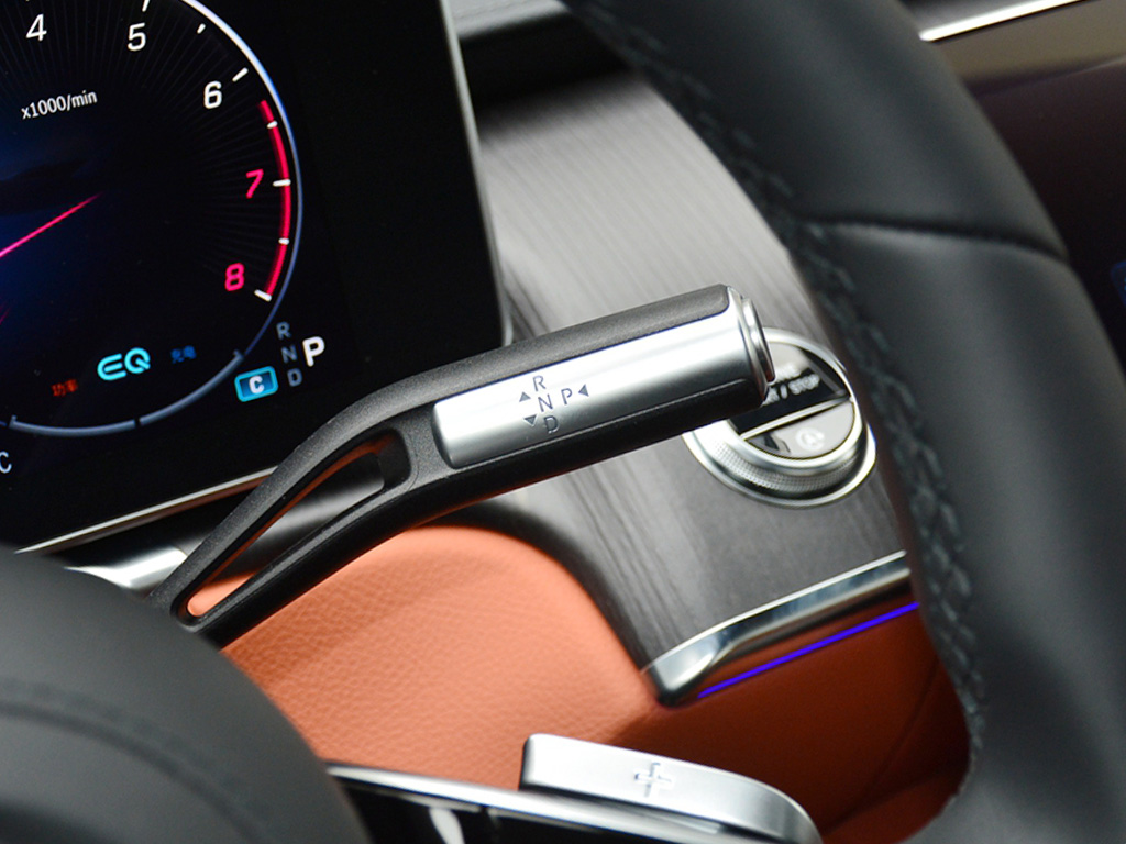 How to choose between Mercedes-Benz S-Class and Lexus LS? - iNEWS